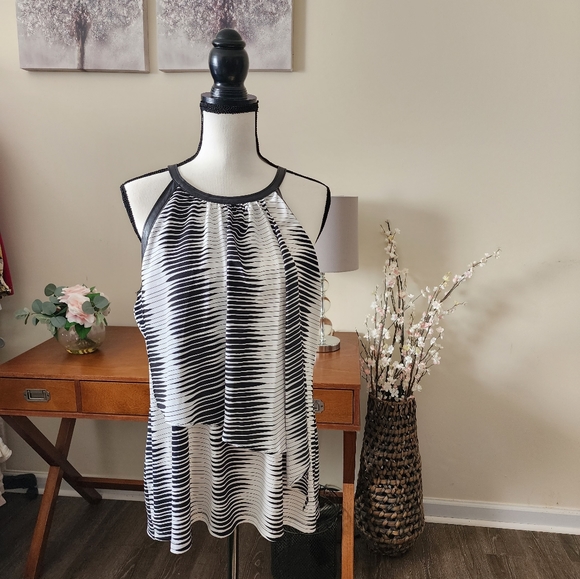 Alfani | Tops | Alfani Top Sleeveless Large Faux Leather Trim Front ...